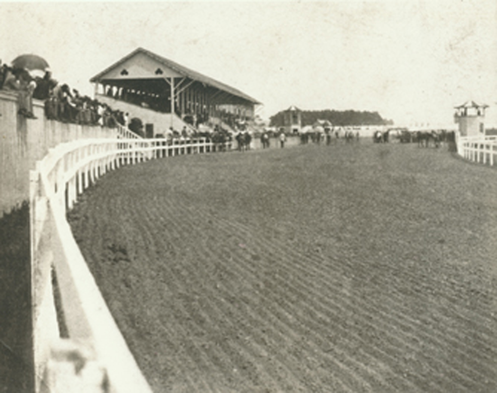 Photographs | National Museum of Racing and Hall of Fame